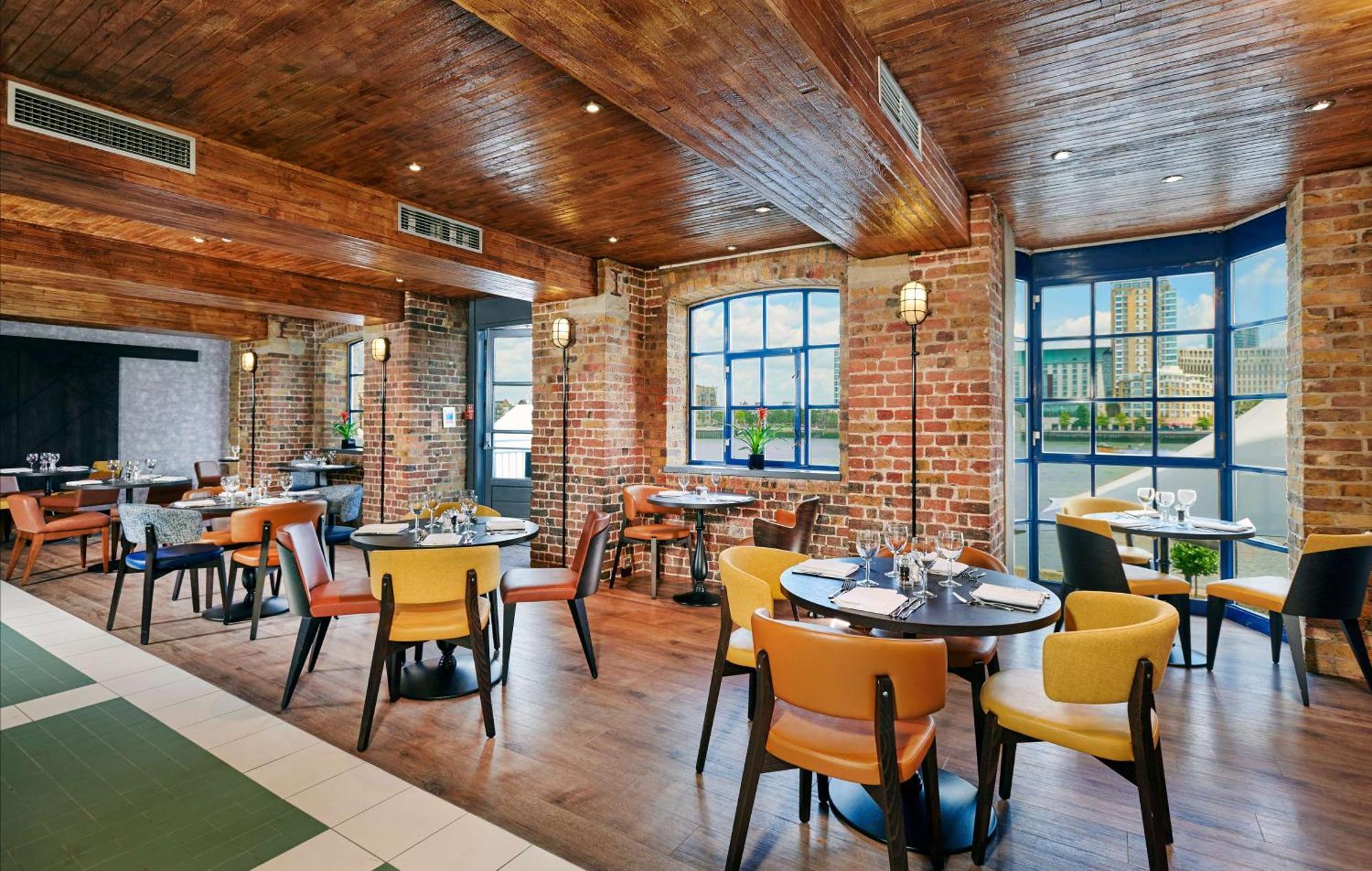 DOUBLETREE BY HILTON LONDON DOCKLANDS RIVERSIDE HOTEL